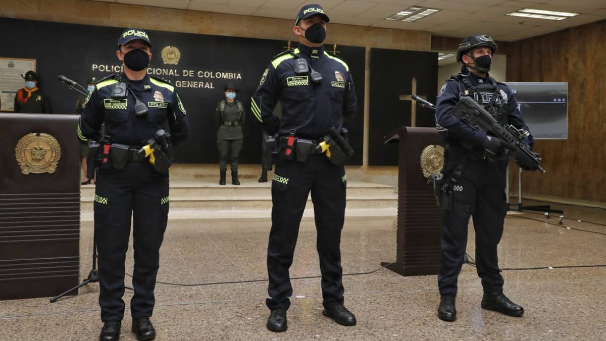 Nuevo diseño de los uniformes de la Policía de Colombia | Agenciapi.co Nuevo diseño de los uniformes de la Policía de Colombia | Agenciapi.co