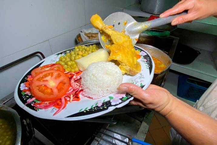 Subió el precio del corrientazo, según el DANE