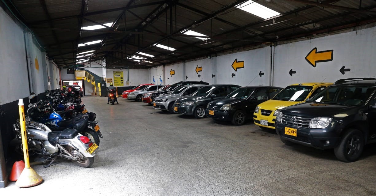 Parqueaderos deberán cumplir con los derechos de los consumidores