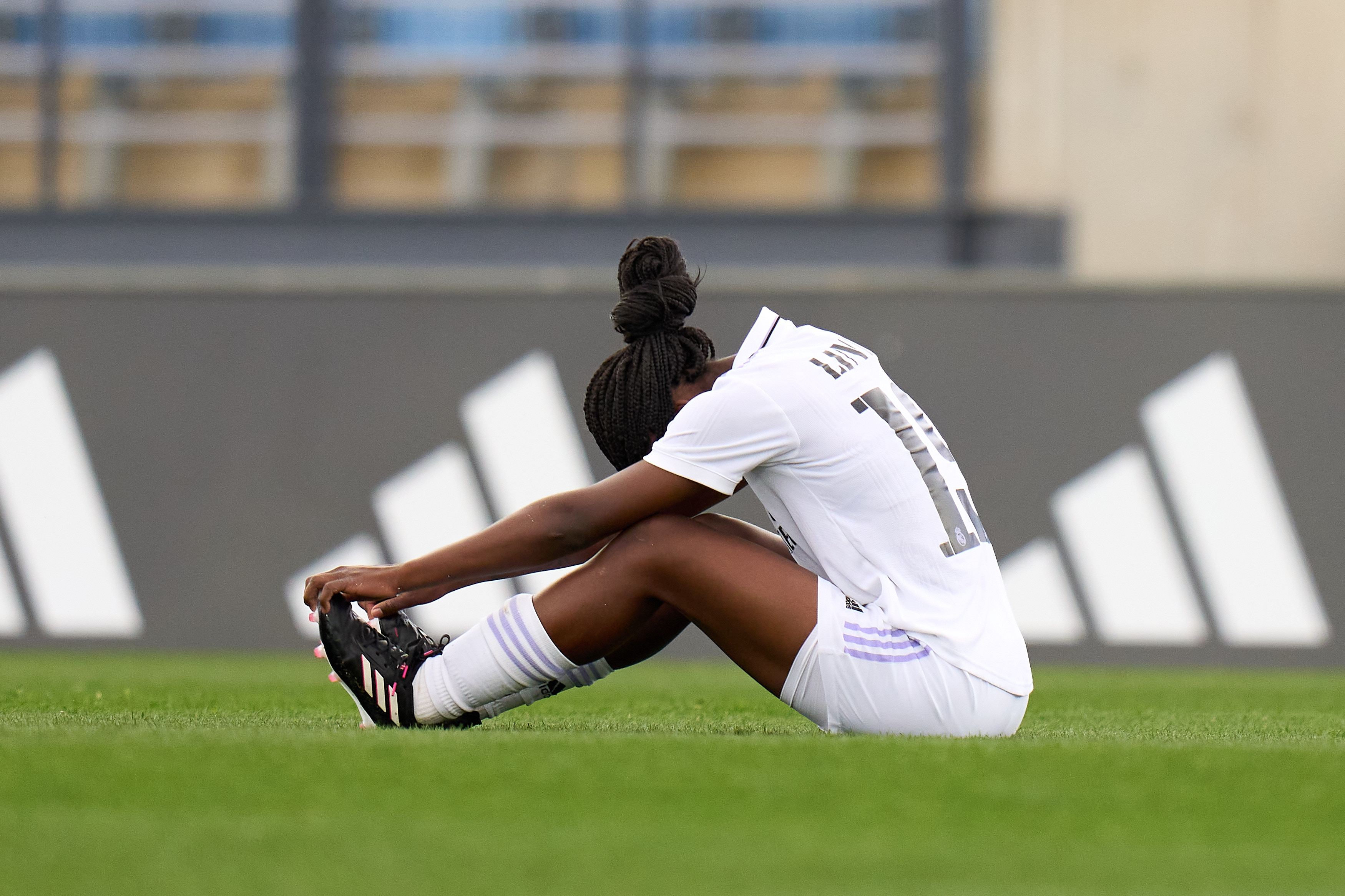 Linda Caicedo se lesiona en un partido con el Real Madrid