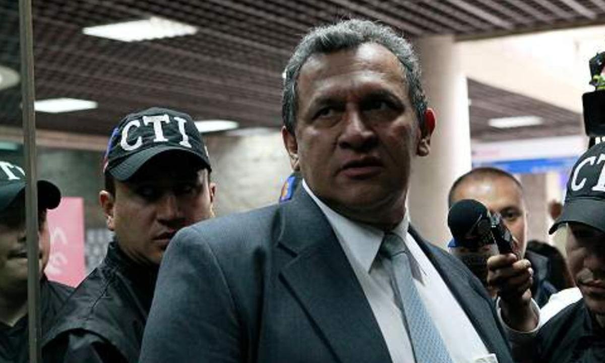 Investigación revela vínculos entre Luis Fernando Almario y las Farc en ...