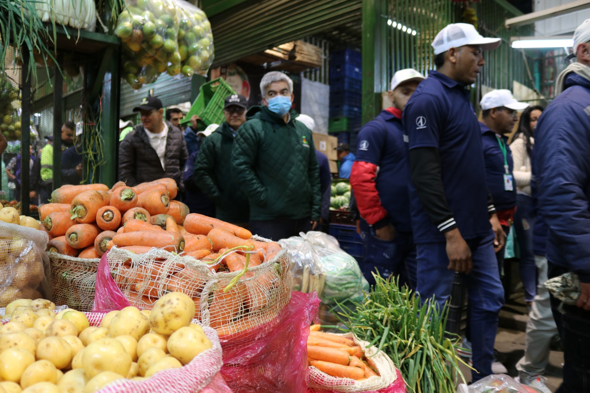 Altas y bajas de verduras y frutas en principales centrales de abastos ...