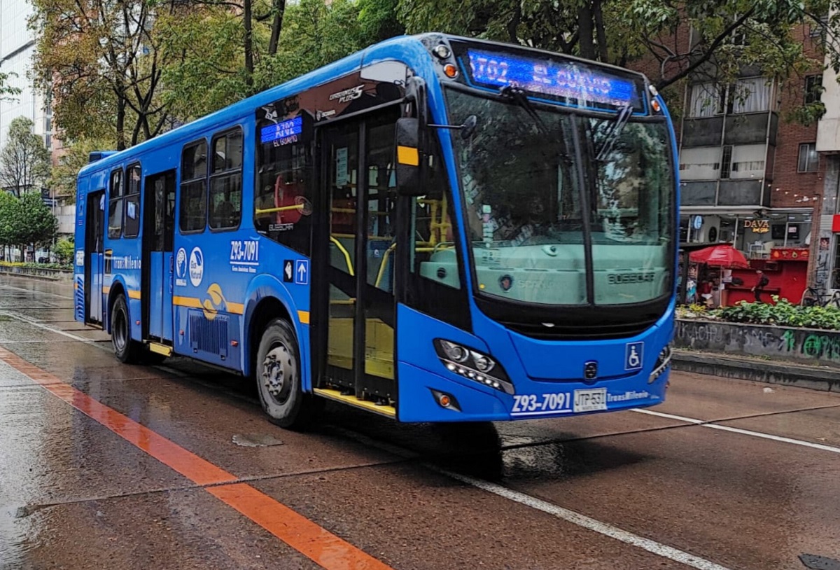 Nuevas denuncias de atracos masivos en buses del SITP: ¿Conductores ...