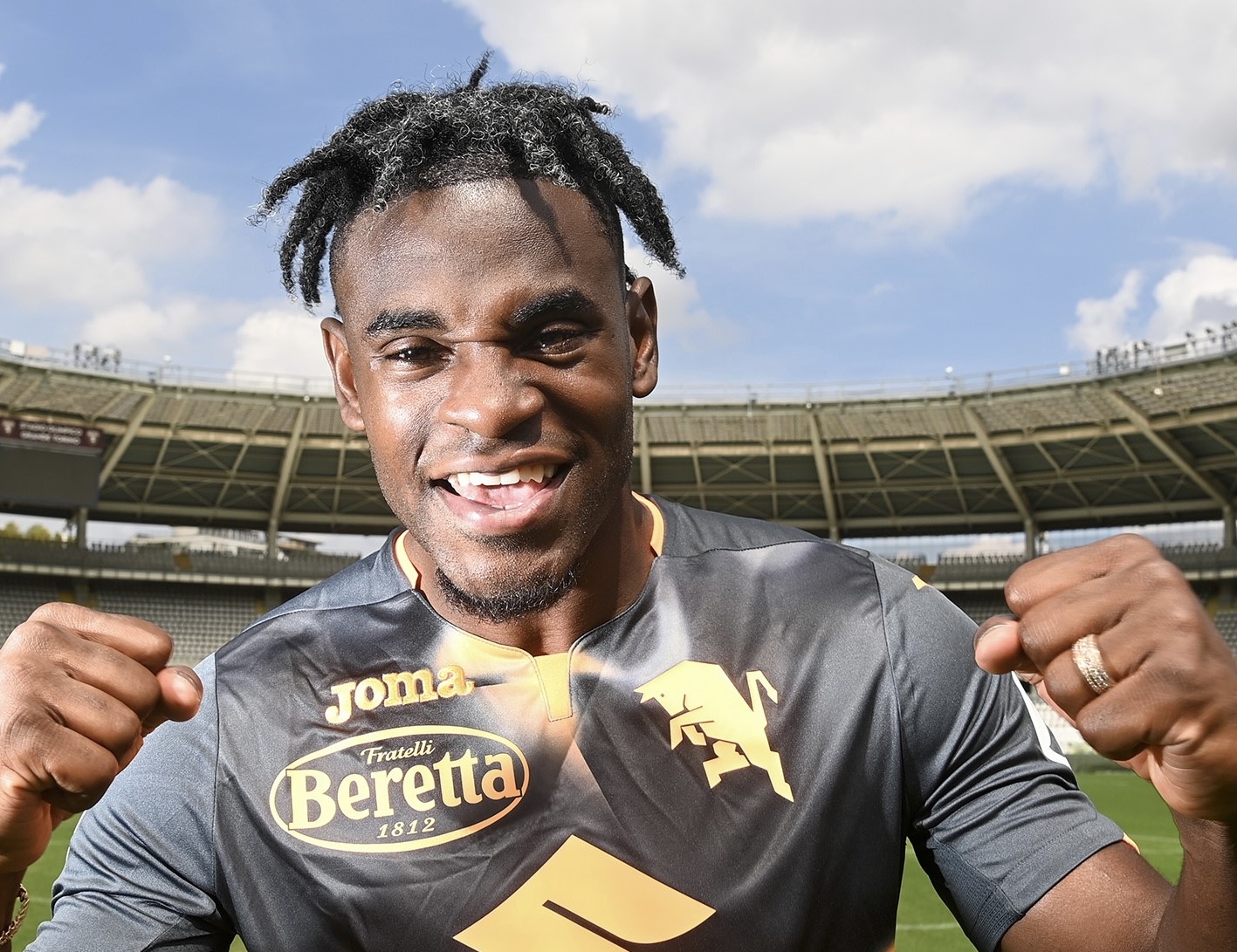Duván Zapata se une al Torino, el fichaje ya fue oficializado