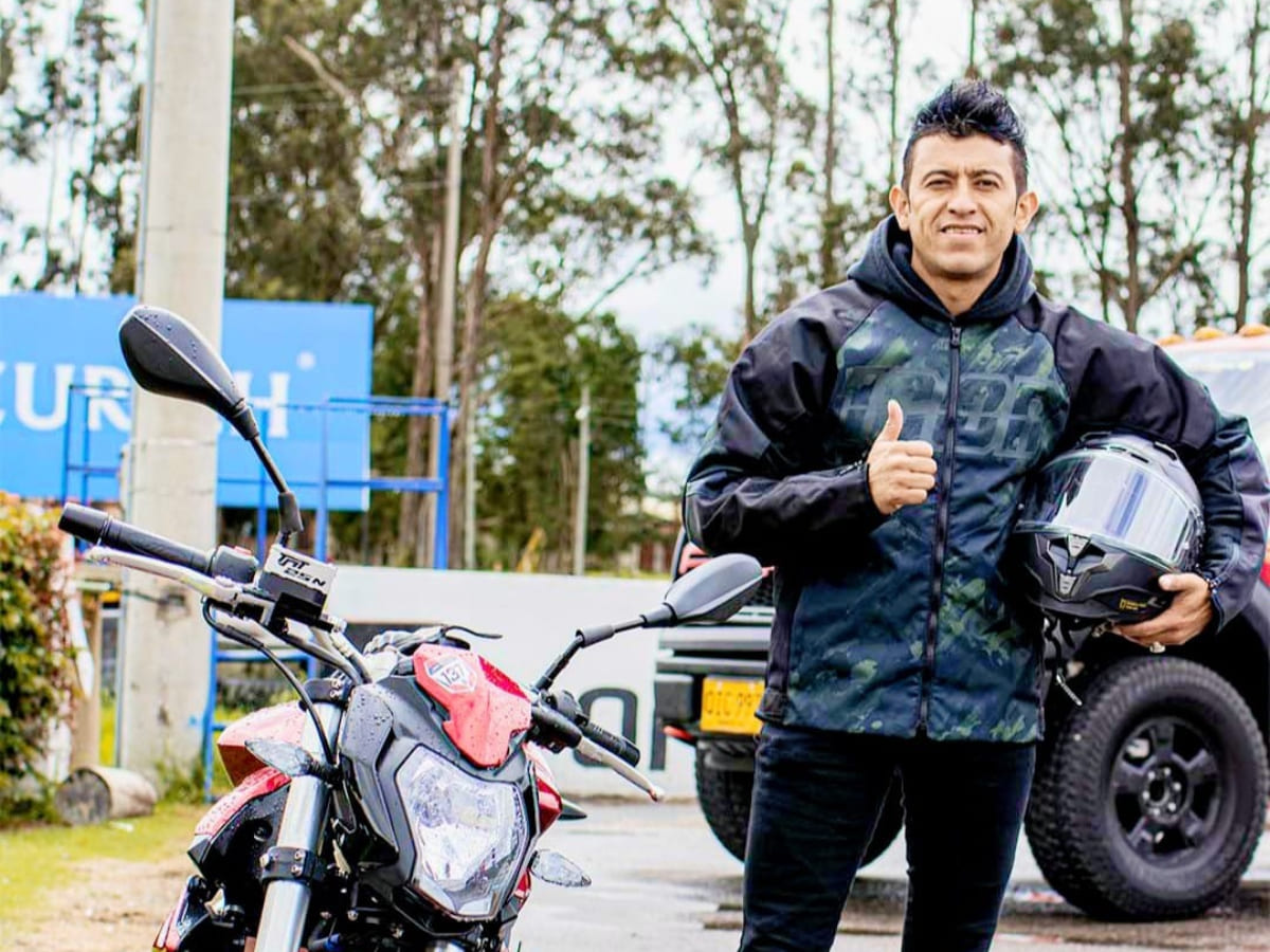 Video: Concejal de Bogotá, Julián Forero, enfrentó a policías que lo ...