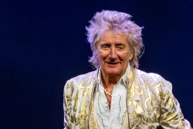 Rod Stewart abucheado en concierto por apoyar a Ucrania