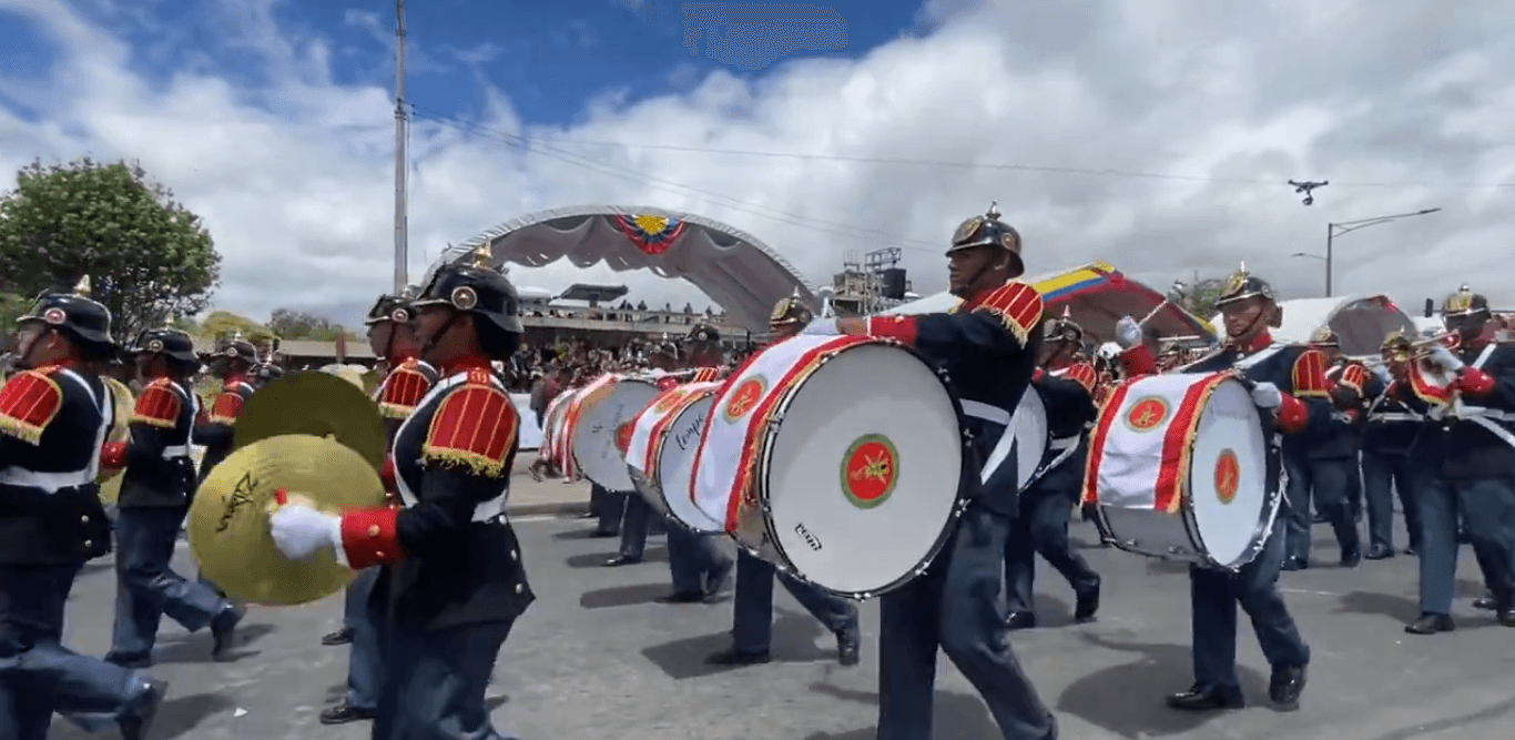 Colombia celebra 214 años de Independencia, así avanzan los desfiles ...