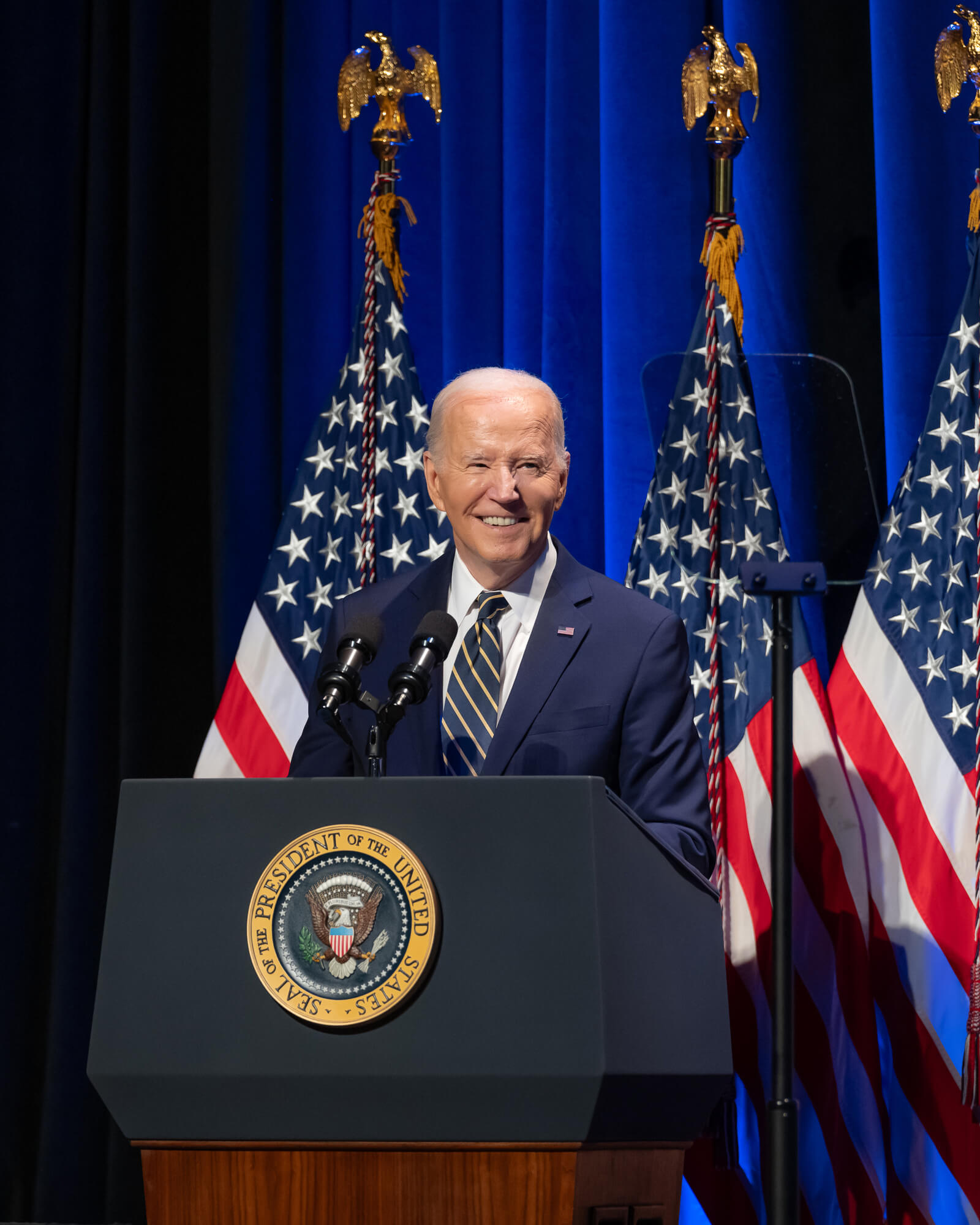 Joe Biden defiende su candidatura presidencial ante críticas y ...