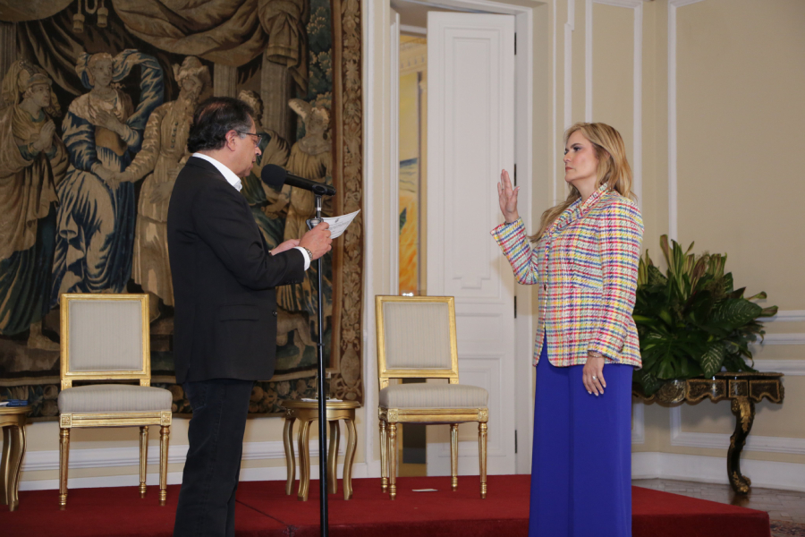 Claudia Expósito toma posesión como magistrada del Consejo Superior de ...