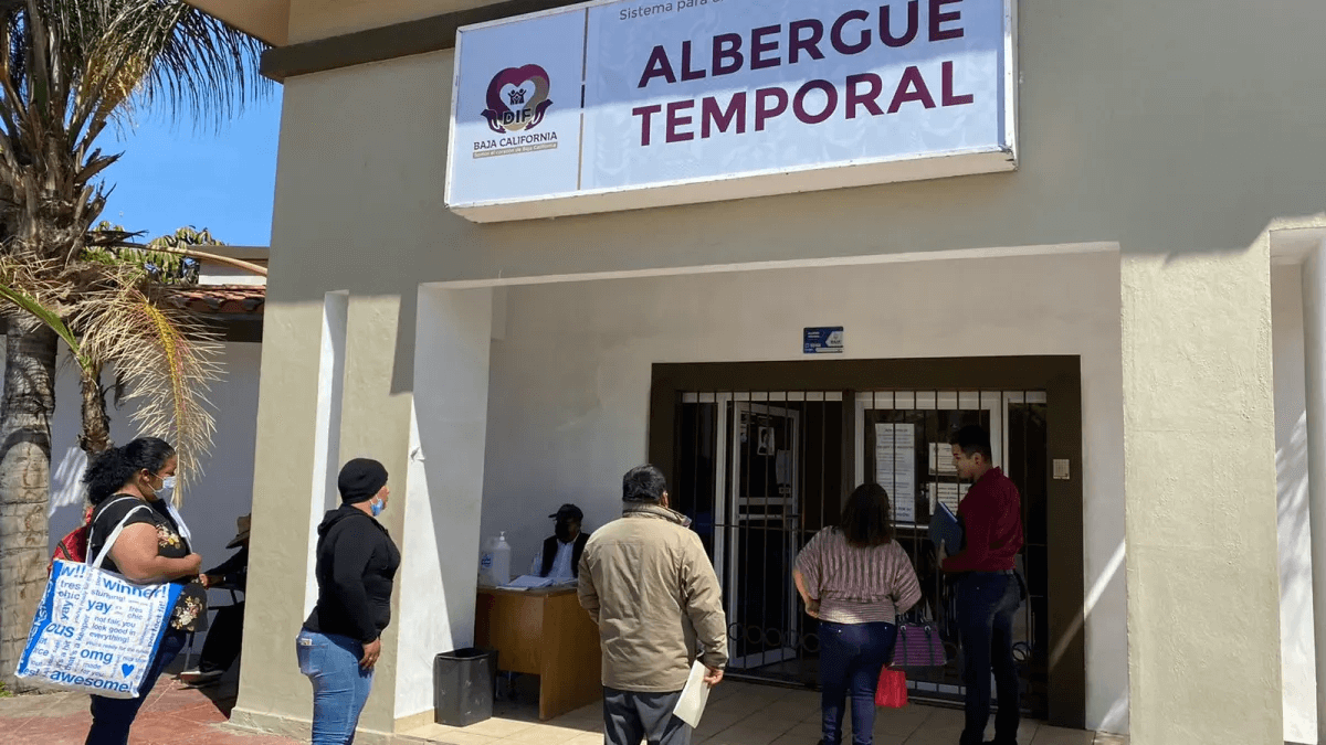 Habilitan albergue temporal en Tijuana para migrantes mexicanos ...