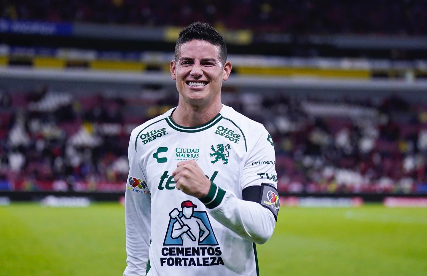 León de James Rodríguez apela decisión de FIFA que lo excluyó de ...