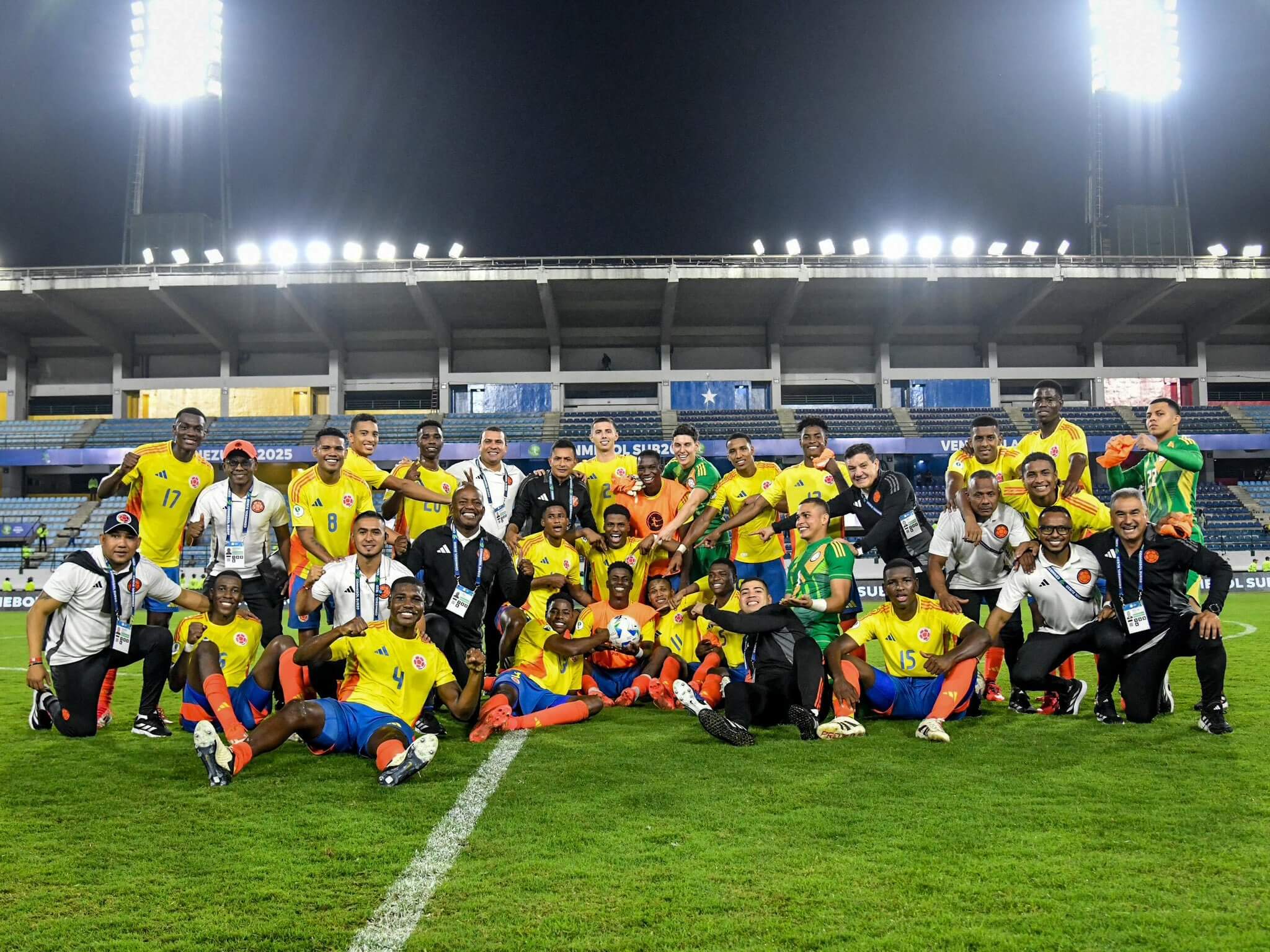 Colombia Sub 20 ya espera a Brasil tras golear a Paraguay 4-0