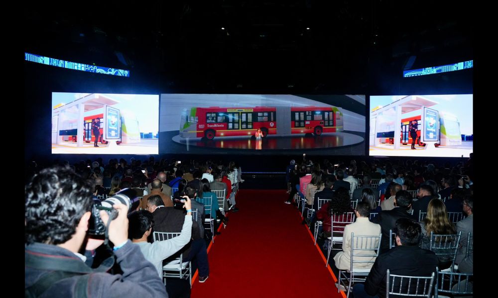 Bogotá anuncia nueva flota de 364 buses eléctricos para TransMilenio en ...