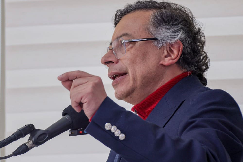 Petro: “Un revolucionario jamás debe morir como un traqueto” tras ...