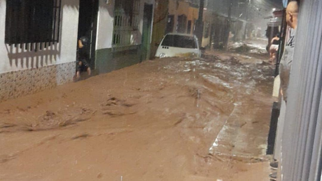 Alerta en Caldas por inundaciones y creciente súbita en el río Supía ...