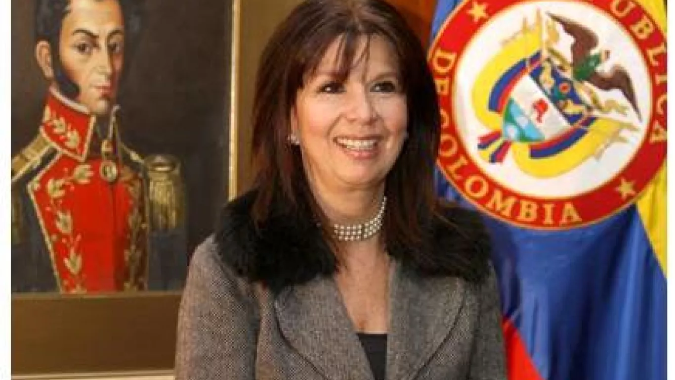 Falleció María Victoria Calle, la primera mujer que fue presidente de ...